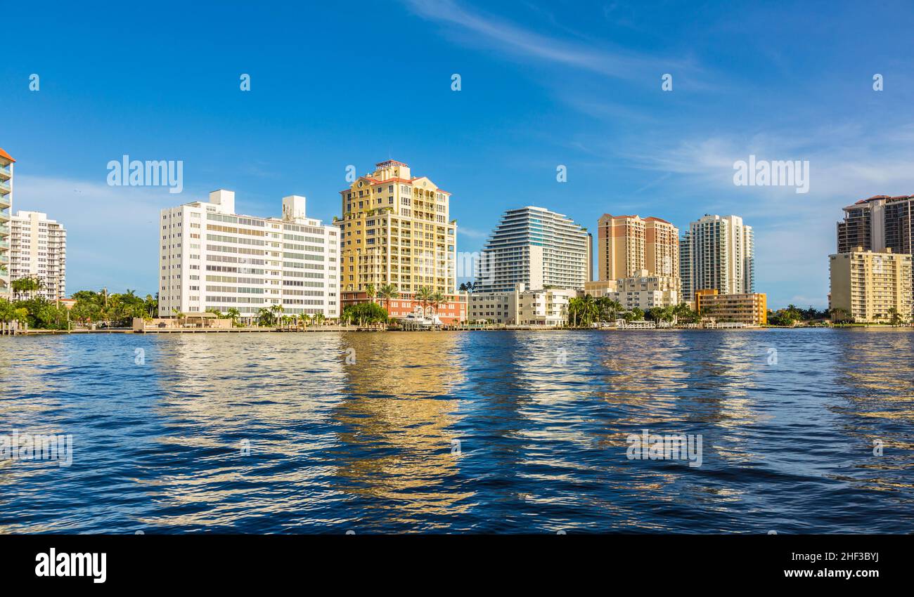 Downtown fort lauderdale skyline hi-res stock photography and images ...