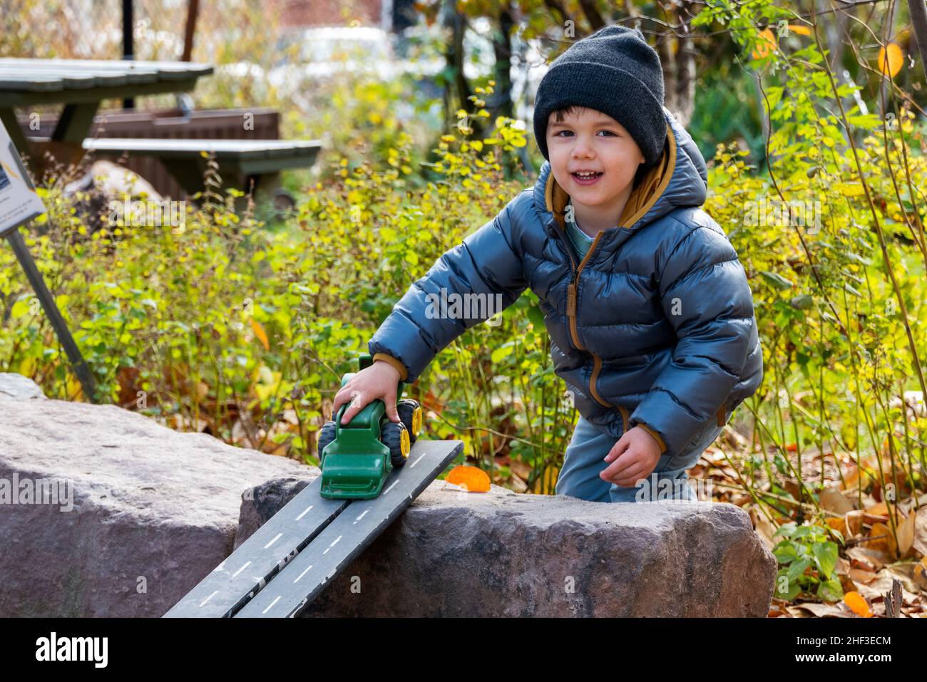 Child ramp toy hi-res stock photography and images - Alamy