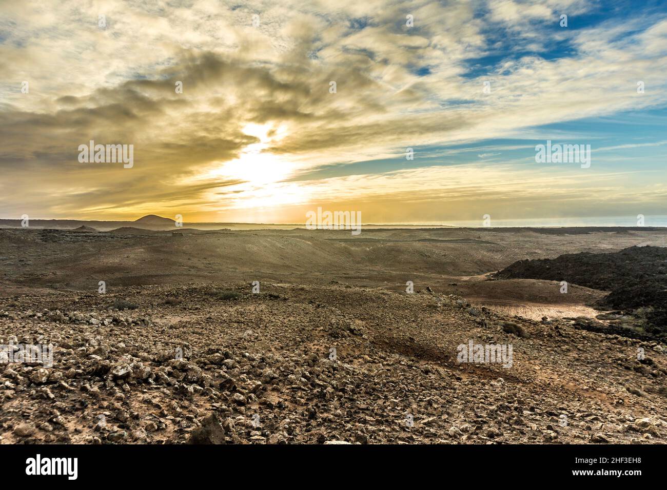 scenic sunset at Timanfaya volcanic national Park in Lanzarote Stock ...