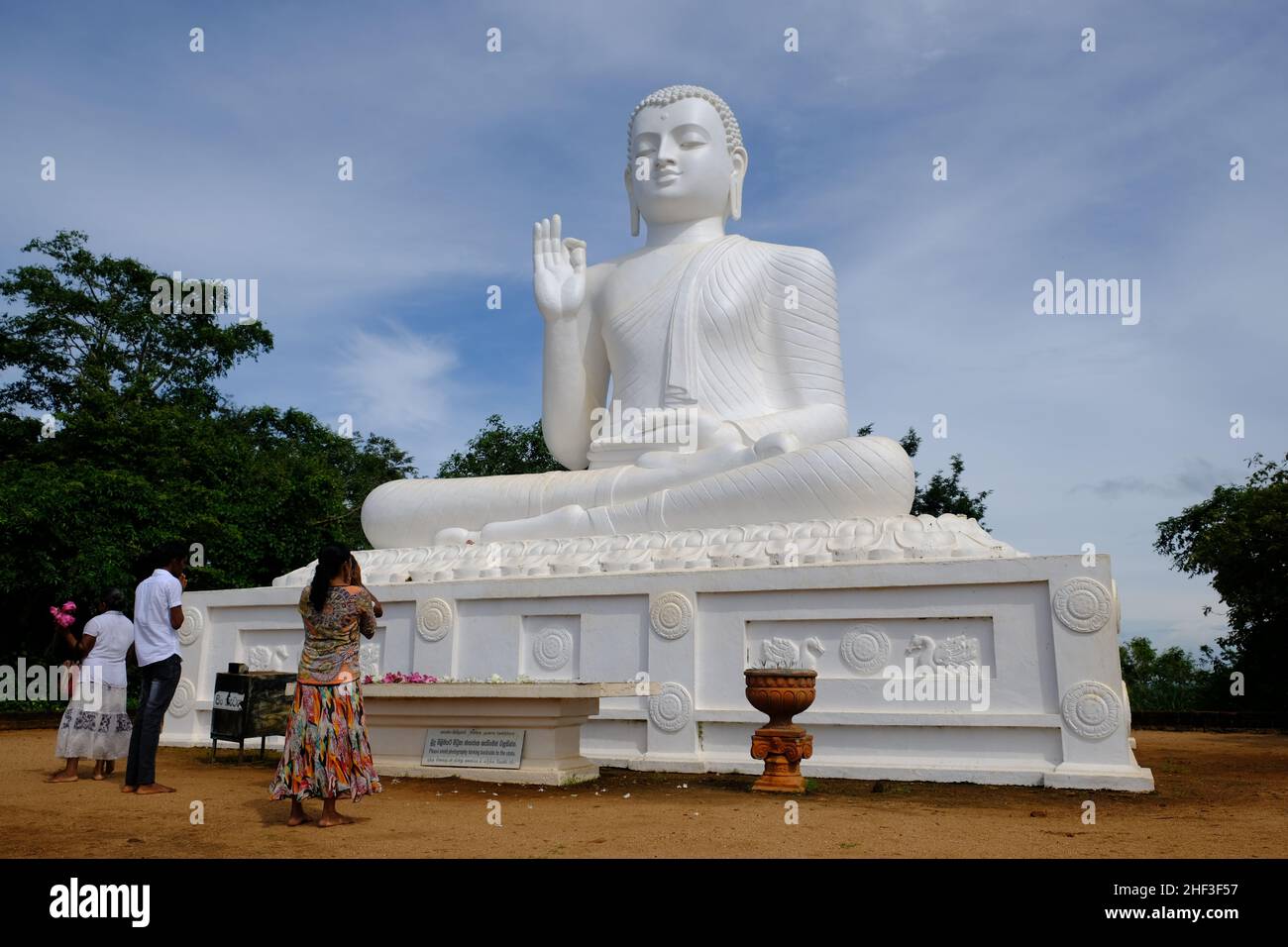 Sri Lanka Mihintale - Mihintale Buddha Statue Stock Photo - Alamy