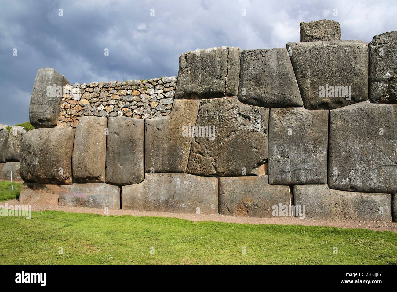 sacsayhuaman walls, ancient inca fortress near Cuzco, Peru Stock Photo ...