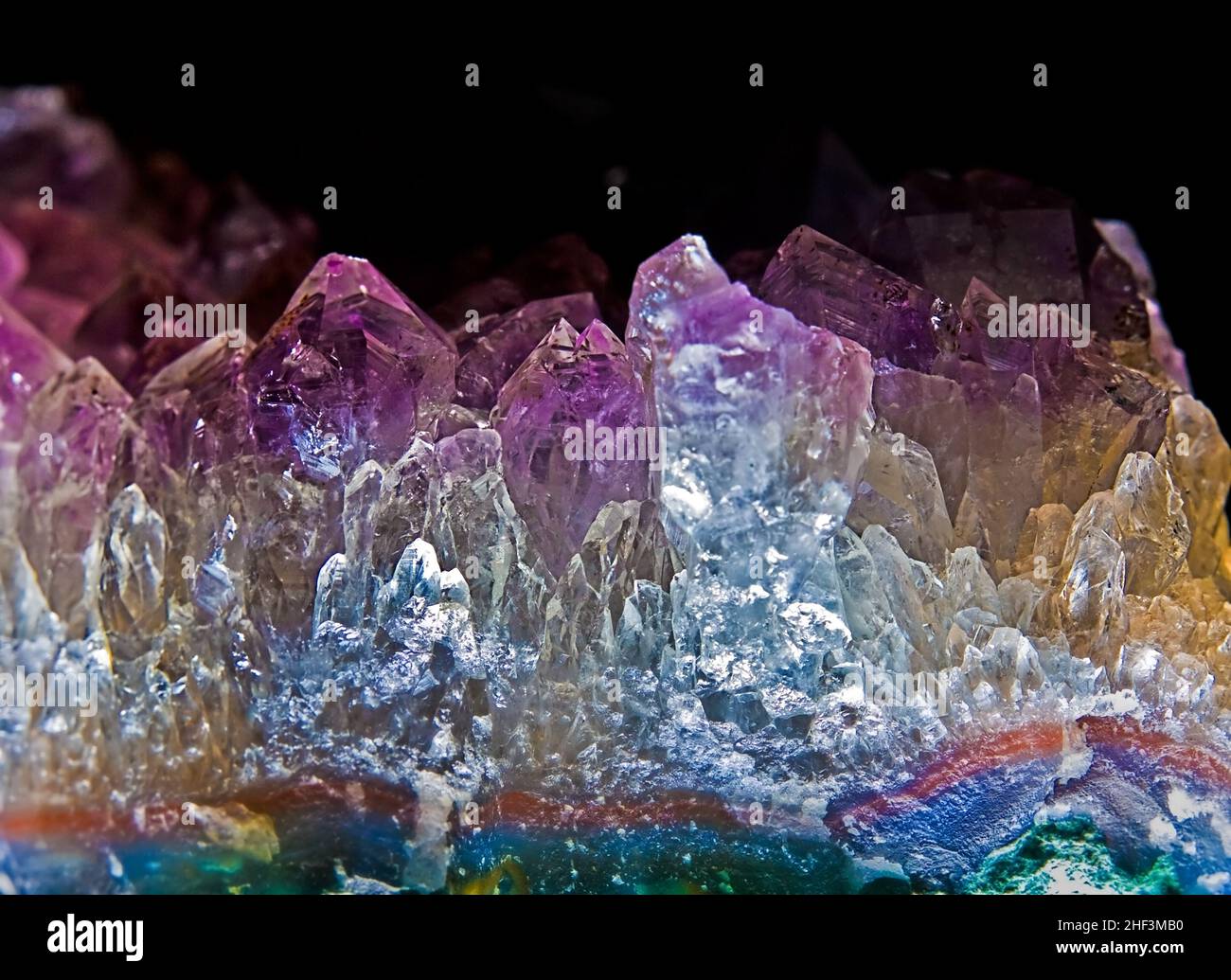 Amethyst gem border on white hi-res stock photography and images - Alamy
