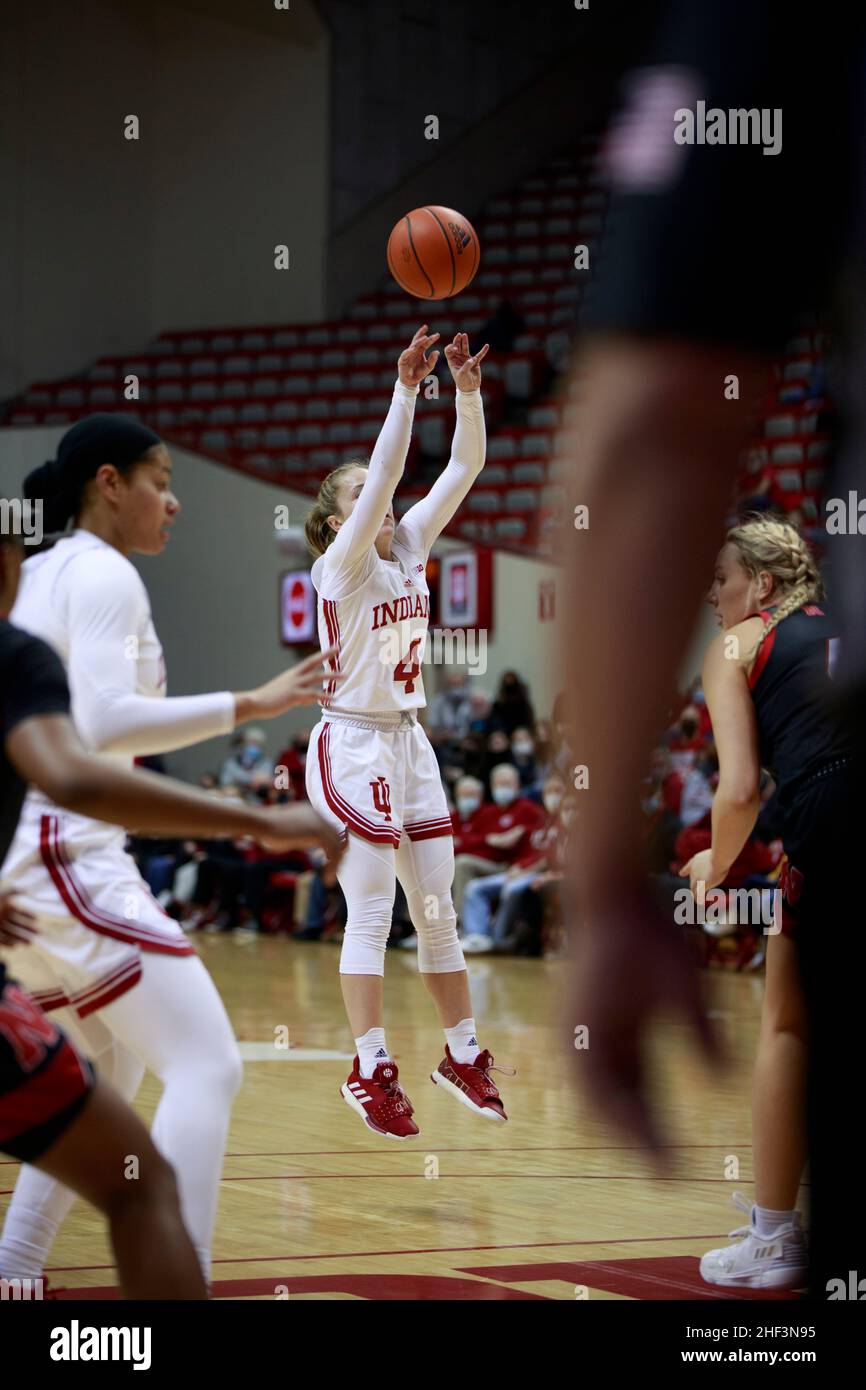 BLOOMINGTON, UNITED STATES - 2022/01/13: Indiana Hoosiers guard Nicole ...
