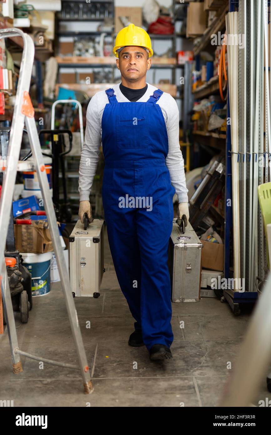Indian hardware store hi-res stock photography and images - Alamy