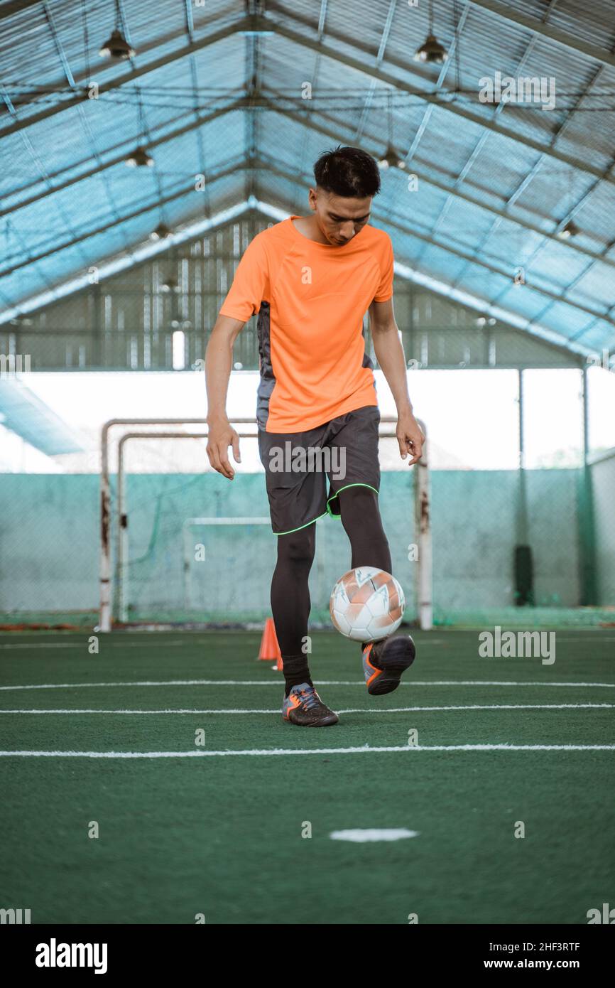People playing futsal hi-res stock photography and images - Alamy