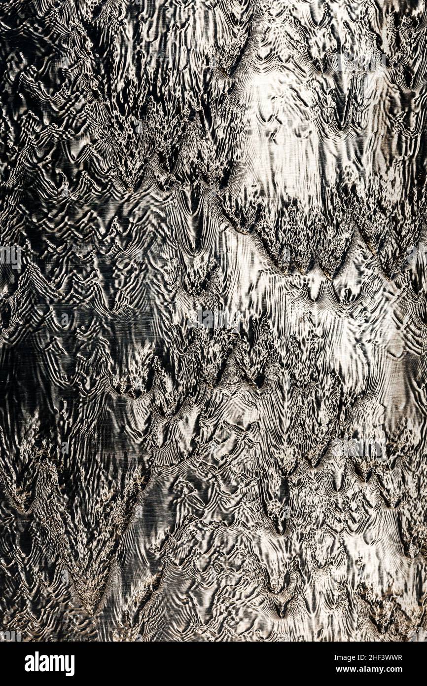 beautiful pattern of flowing water at a metal wall Stock Photo - Alamy