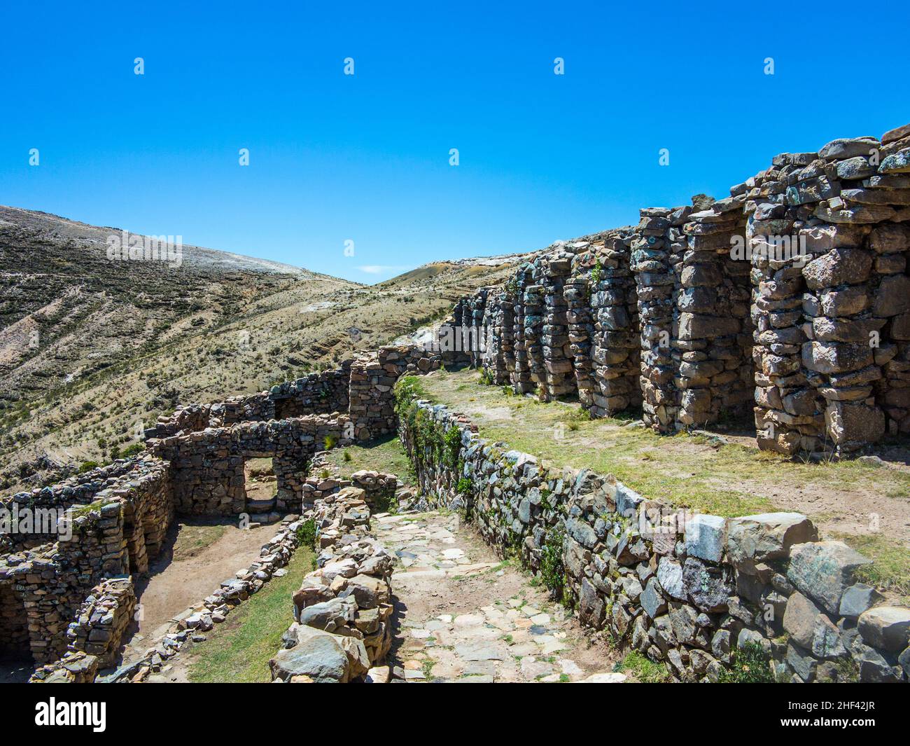 Inca Ruins of Isla del Sol, Bolivia with view to lake Titicaca Stock ...