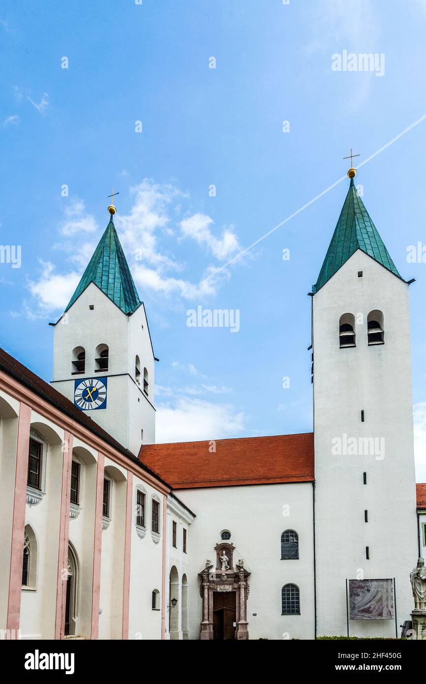 Freising cathedral hi-res stock photography and images - Alamy