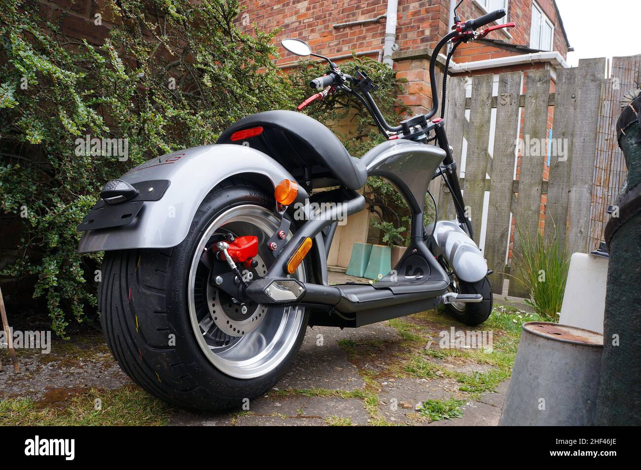 Low angle perspective view of an electric e-bike Stock Photo - Alamy