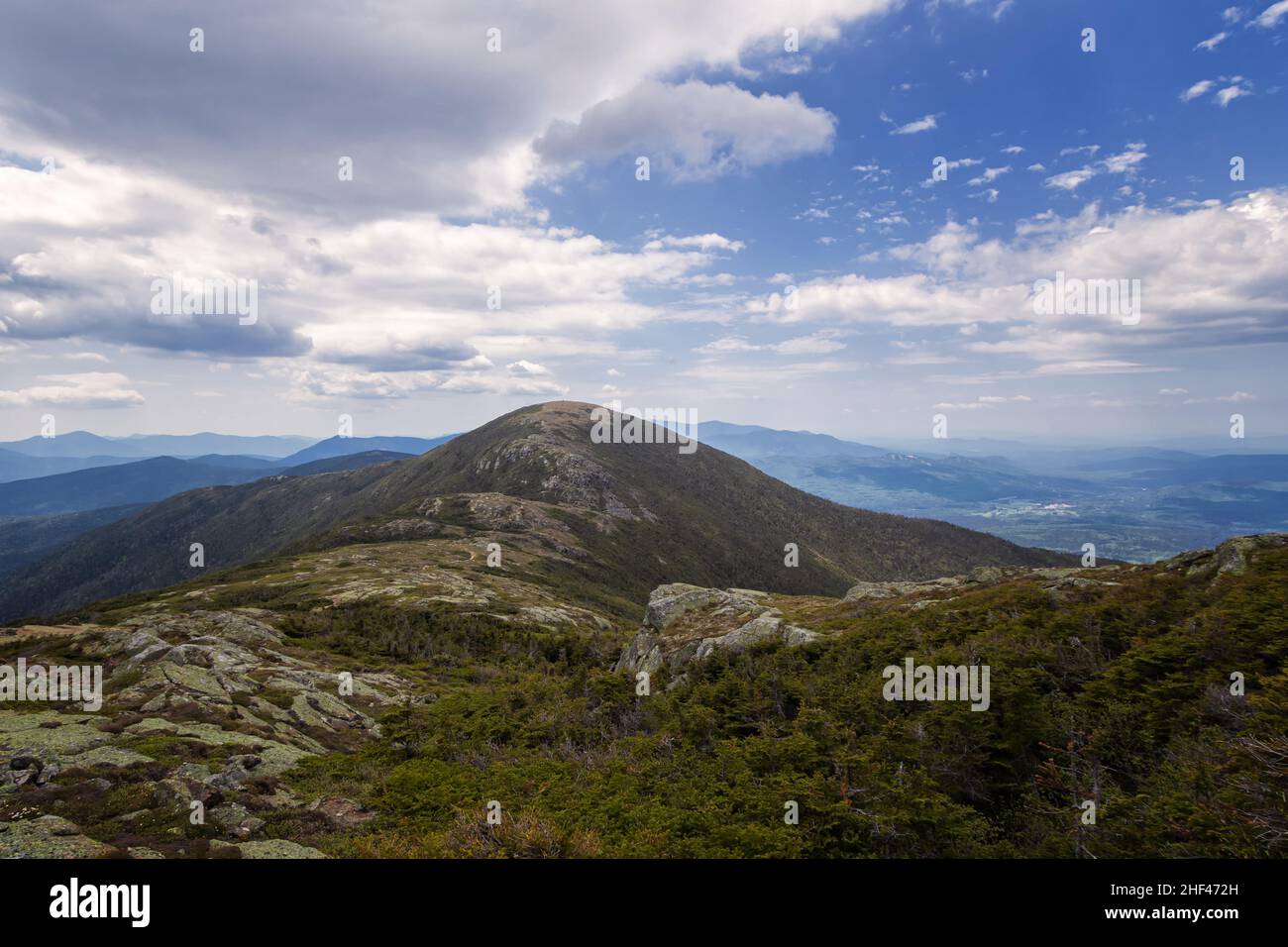White mountains new hampshire spring hi-res stock photography and ...