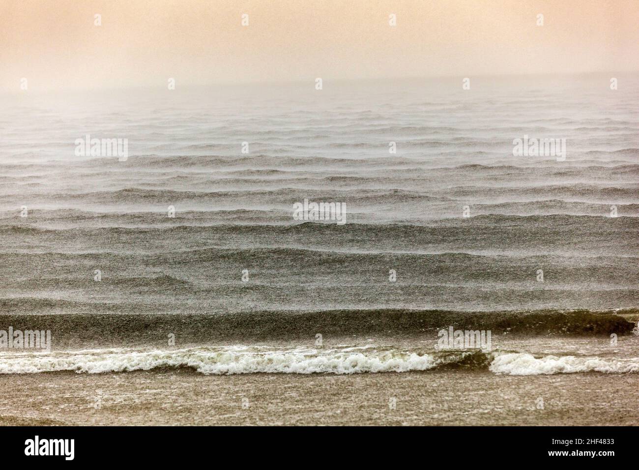 beach in heavy rain over the pacific ocean Stock Photo - Alamy