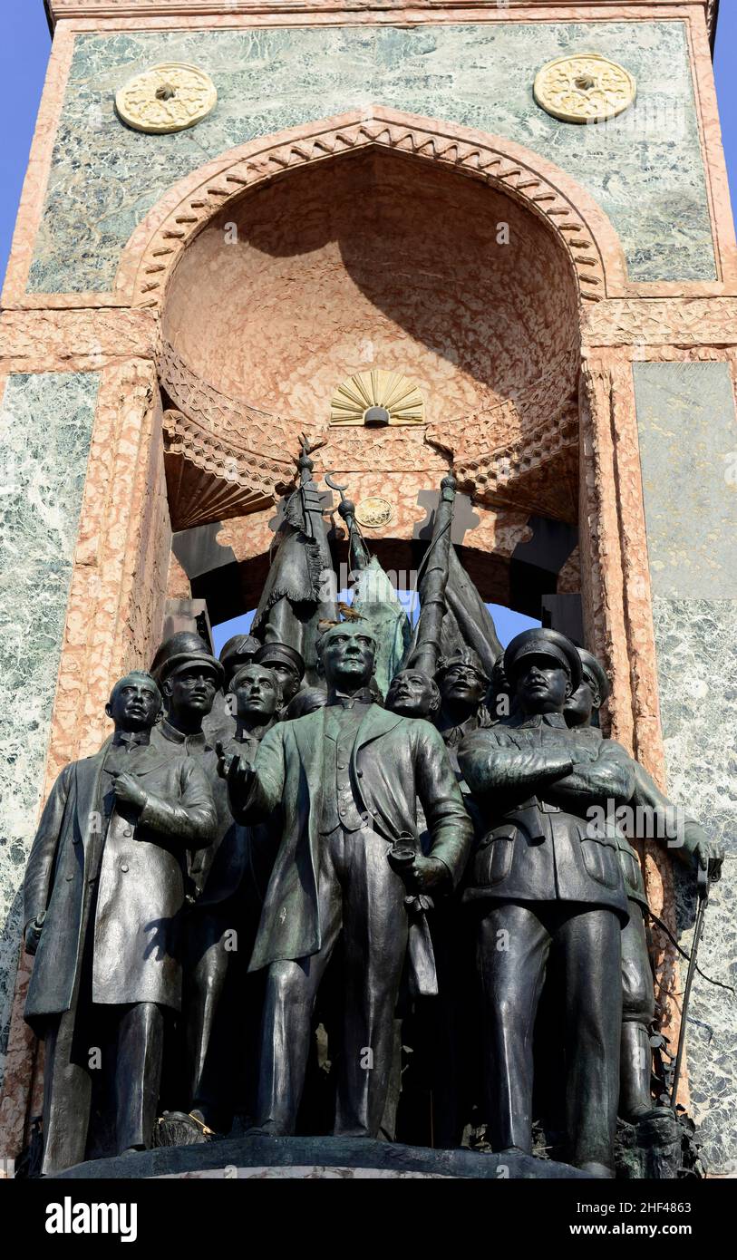 Republic monument hi-res stock photography and images - Alamy