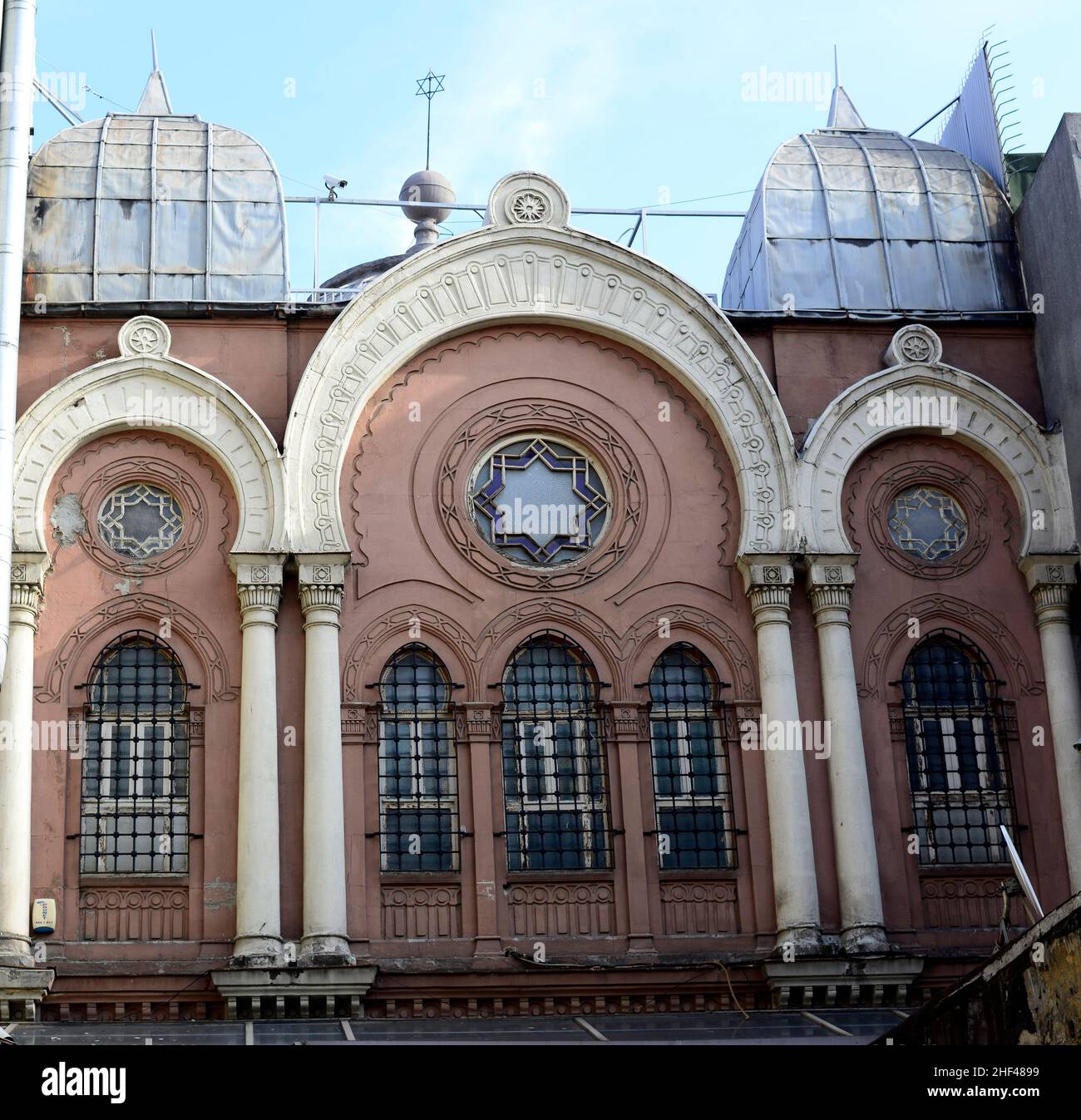 Ashkenazi synagogue hi-res stock photography and images - Alamy