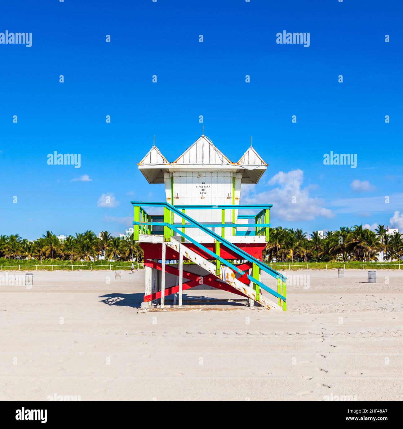 Lifeguard cabin on empty beach, Miami Beach, Florida, USA, safety ...