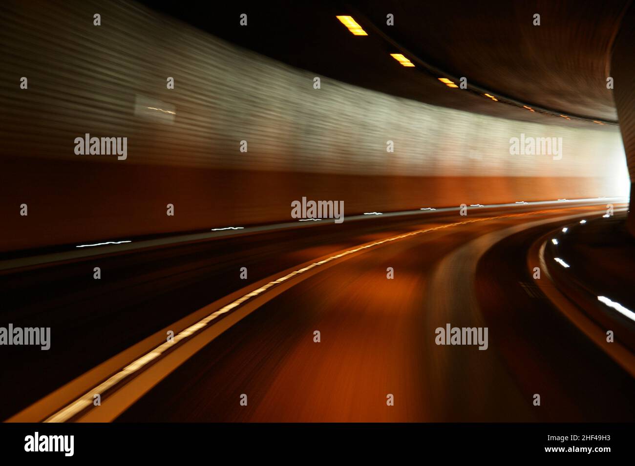 Auto traffic tunnel hi-res stock photography and images - Alamy