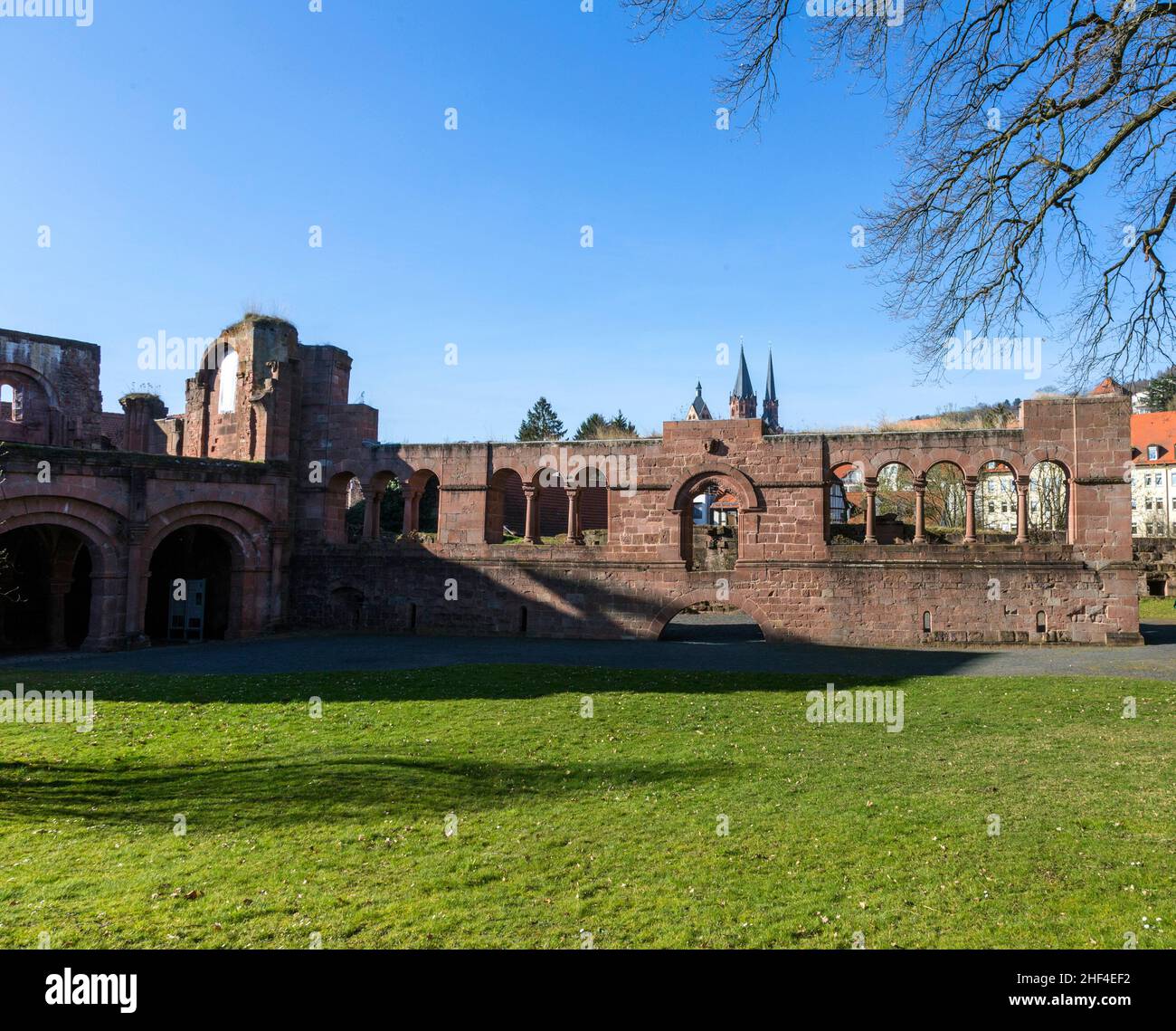 famous old castle from king Barbarossa, the Kaiserpfalz, Gelnhausen ...