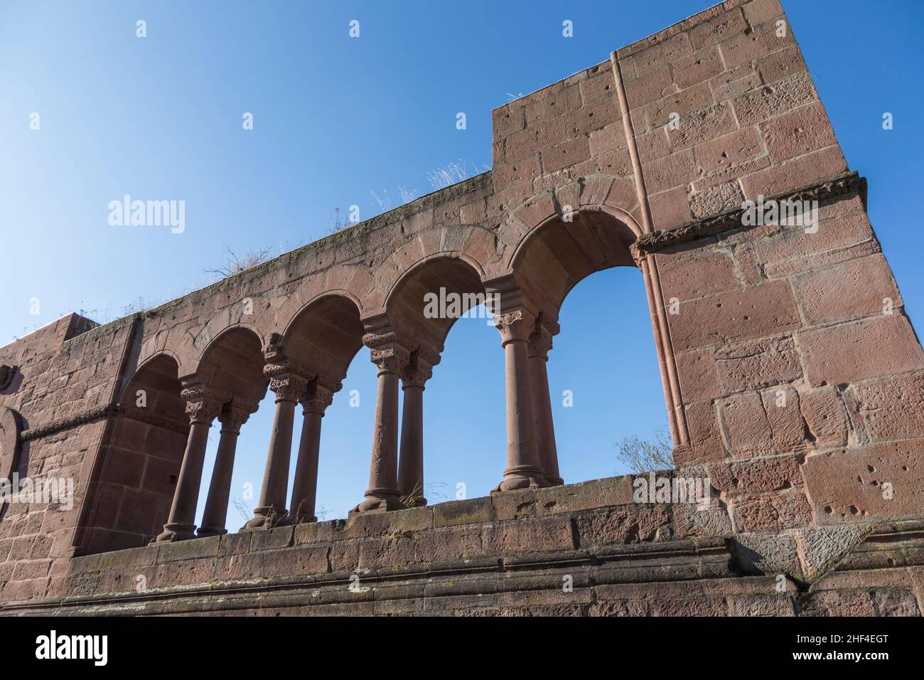 famous old castle from king Barbarossa, the Kaiserpfalz, Gelnhausen ...