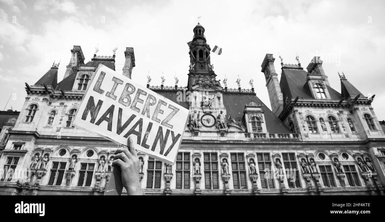 Free Navalny! Manifestation in support of Russian opposition leader ...
