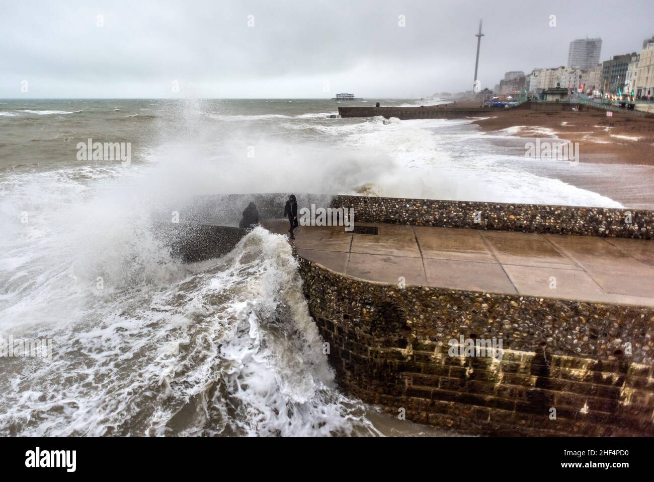Brighton, January 8th 2022: Waves crashing onto Brighton beach at high ...