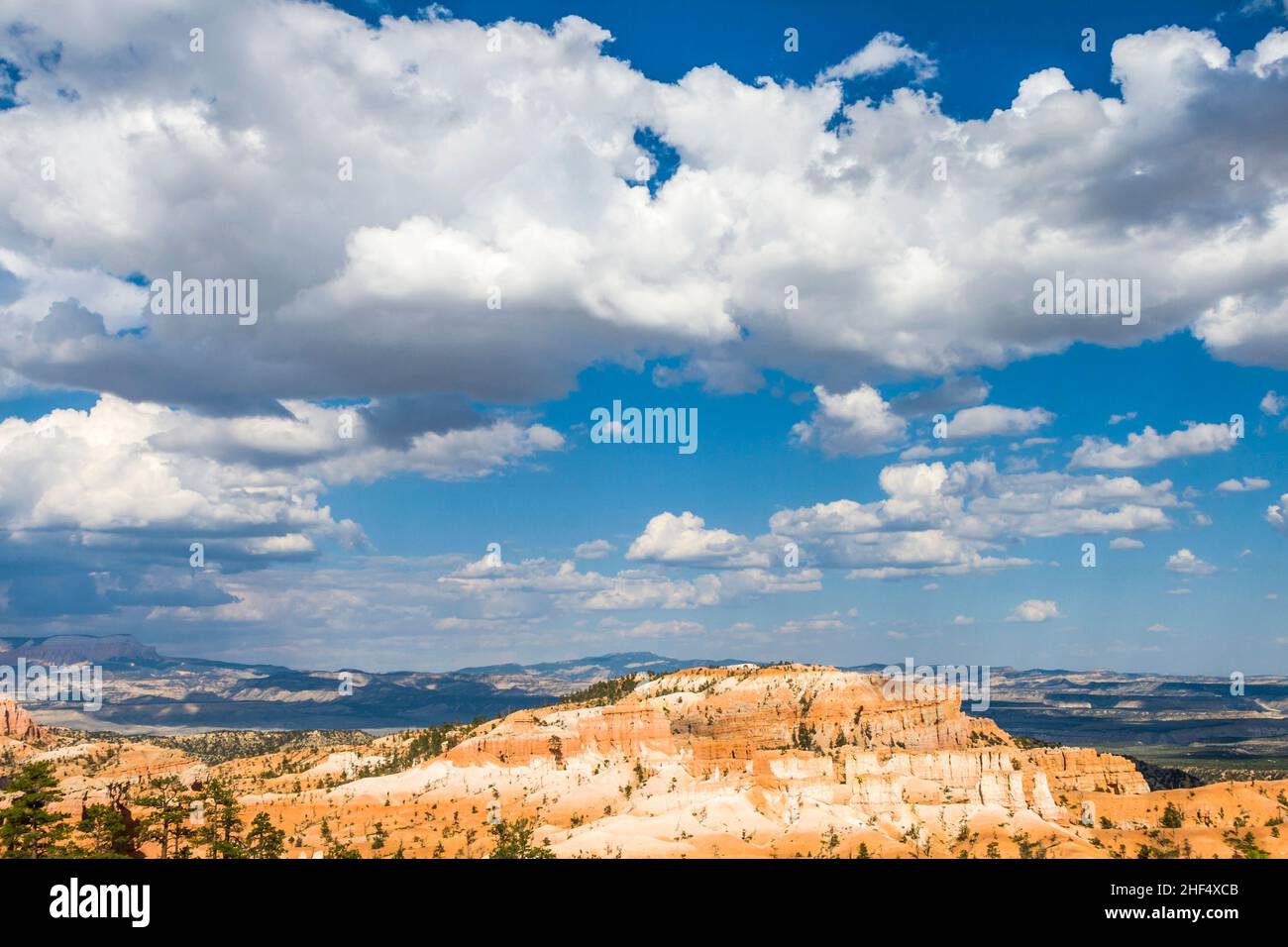 beautiful landscape in Bryce Canyon with magnificent Stone formation ...