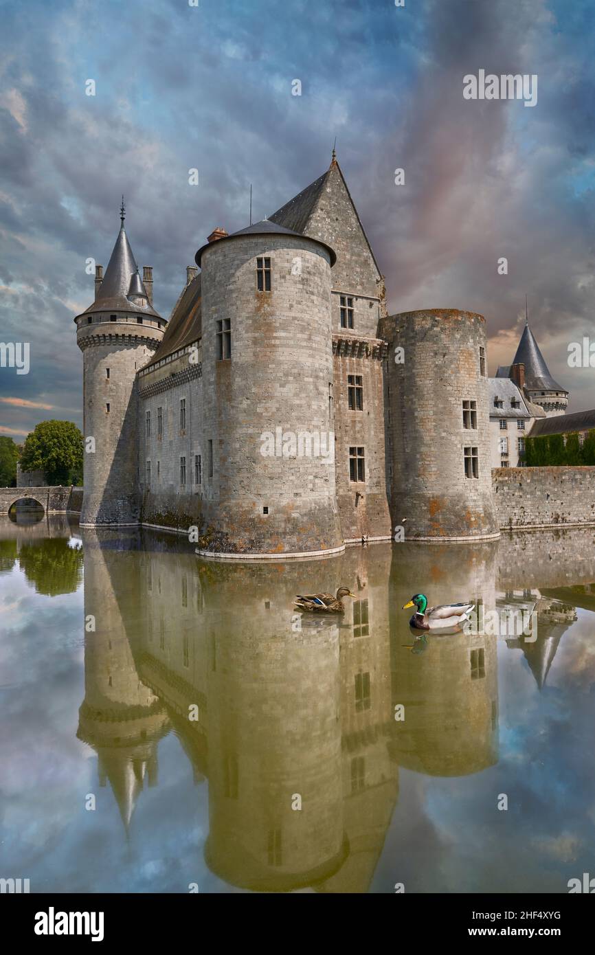 Chateau de sully france french hi-res stock photography and images - Alamy