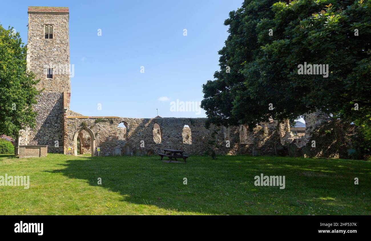 St margarets church hopton hi-res stock photography and images - Alamy