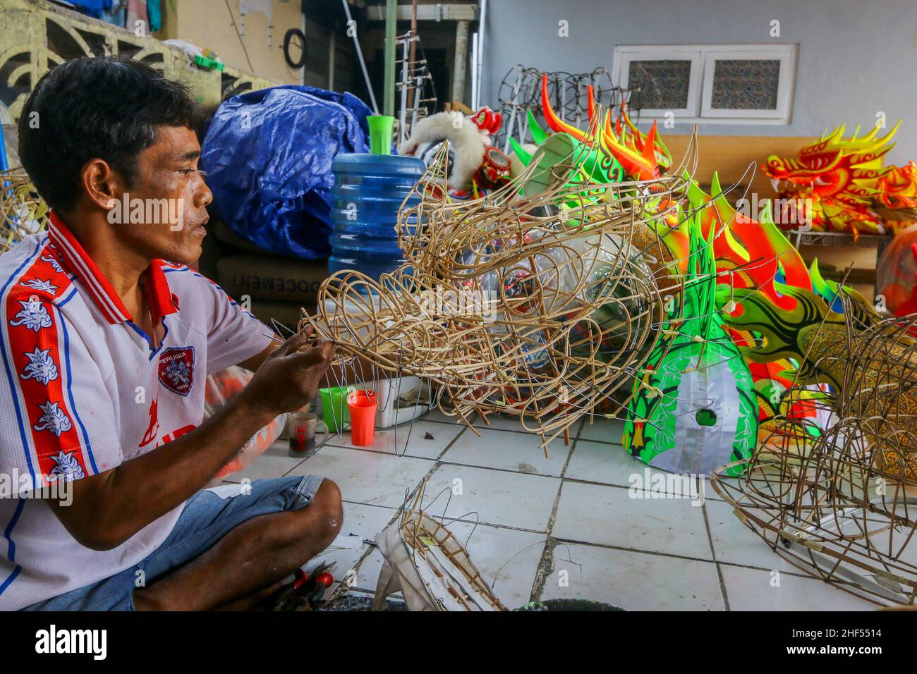 A craftsmen maker of lion (Barongsai) and dragon (Liong) dance costumes ...