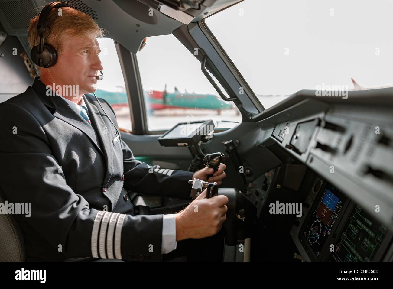 Aircraft control wheel hi-res stock photography and images - Alamy