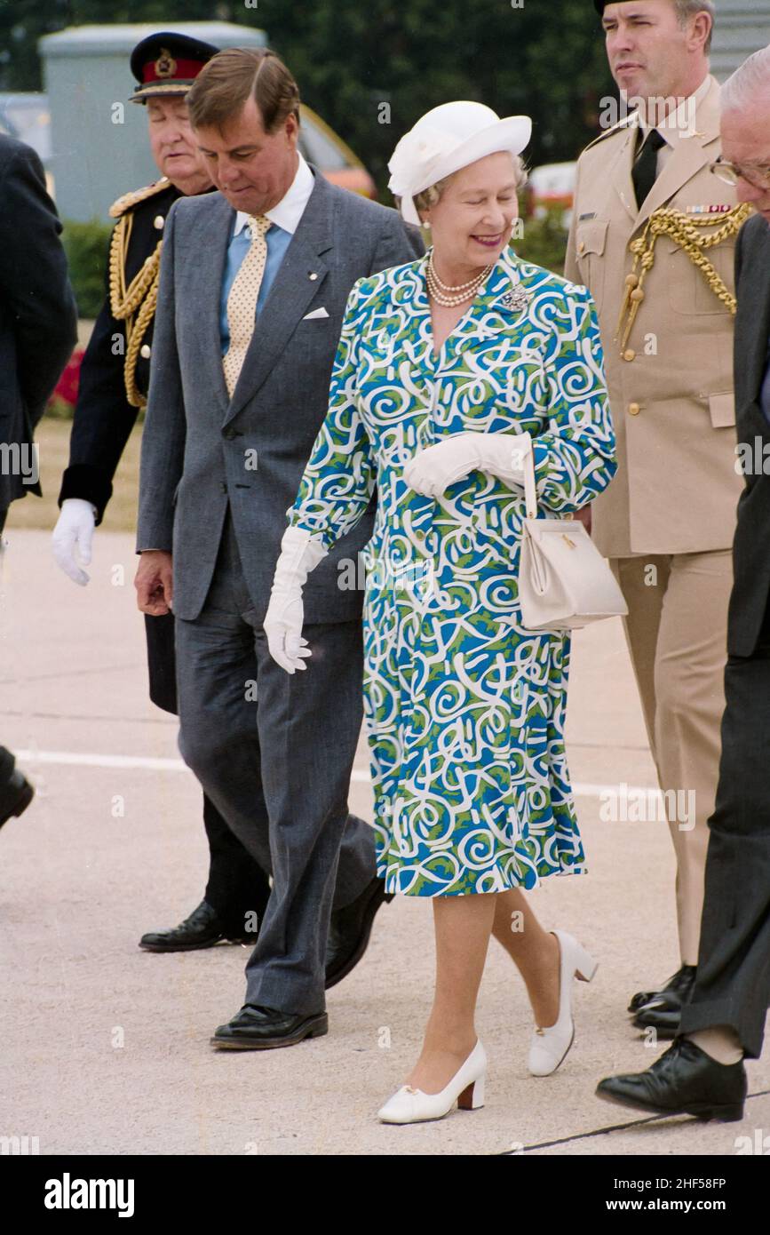 Queen Elizabeth II at Heathrow Airport 1992 boarding Concorde Stock ...