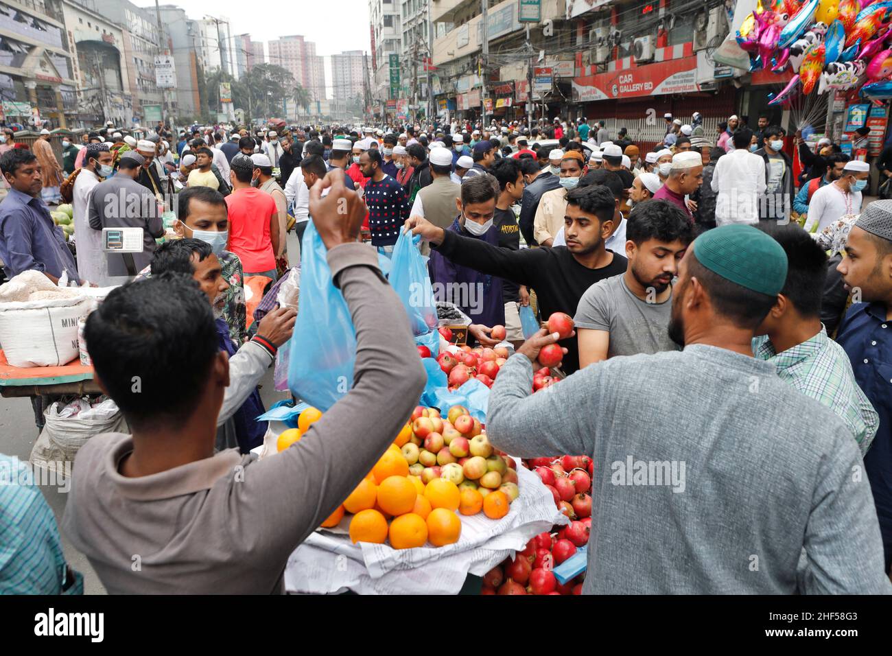 Temporary market hi-res stock photography and images - Alamy