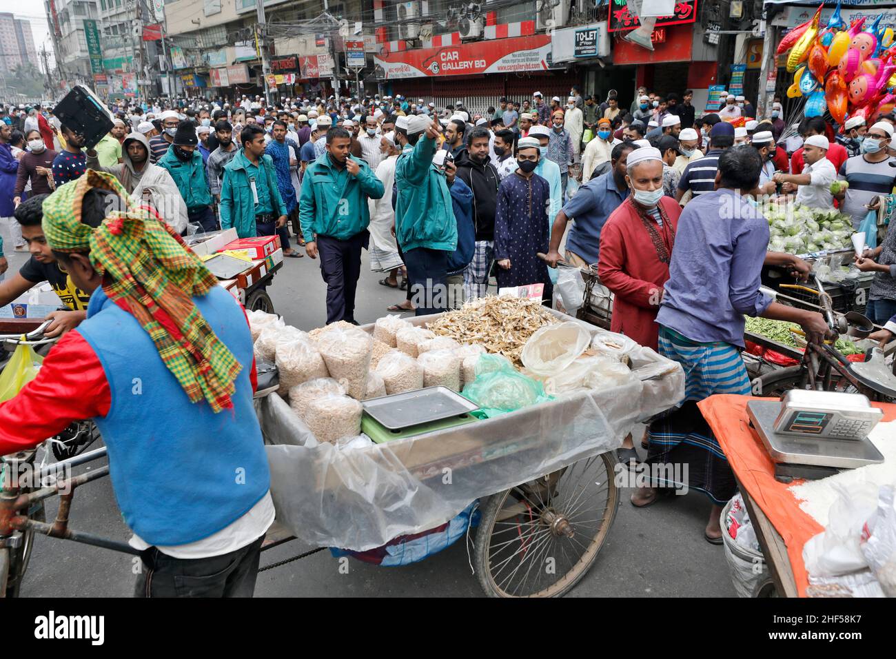 Temporary market hi-res stock photography and images - Alamy