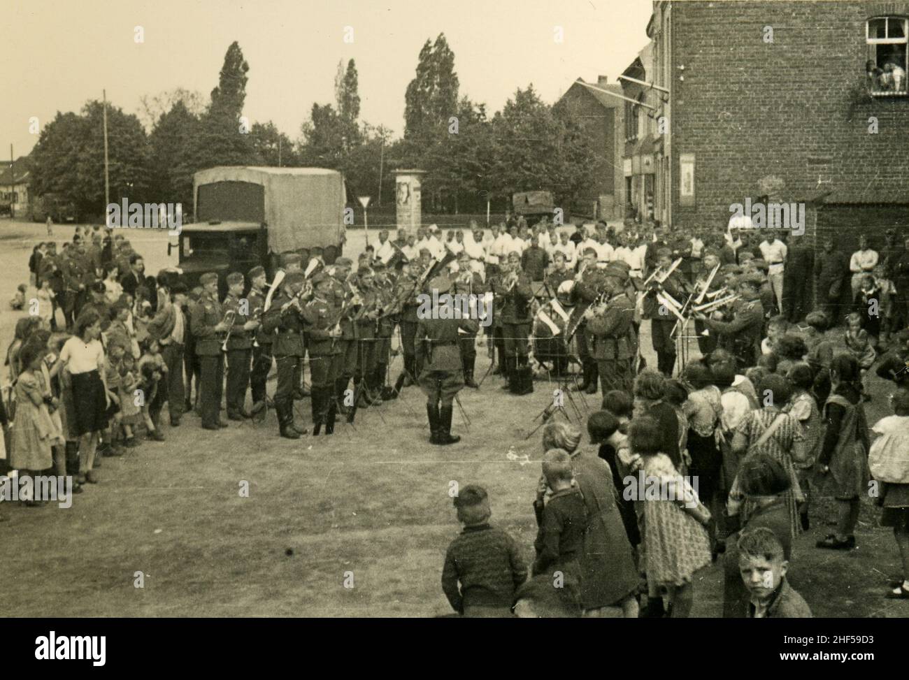 WWII WW2 german soldiers in Manheim Germany, 1 may 1940 - military ...