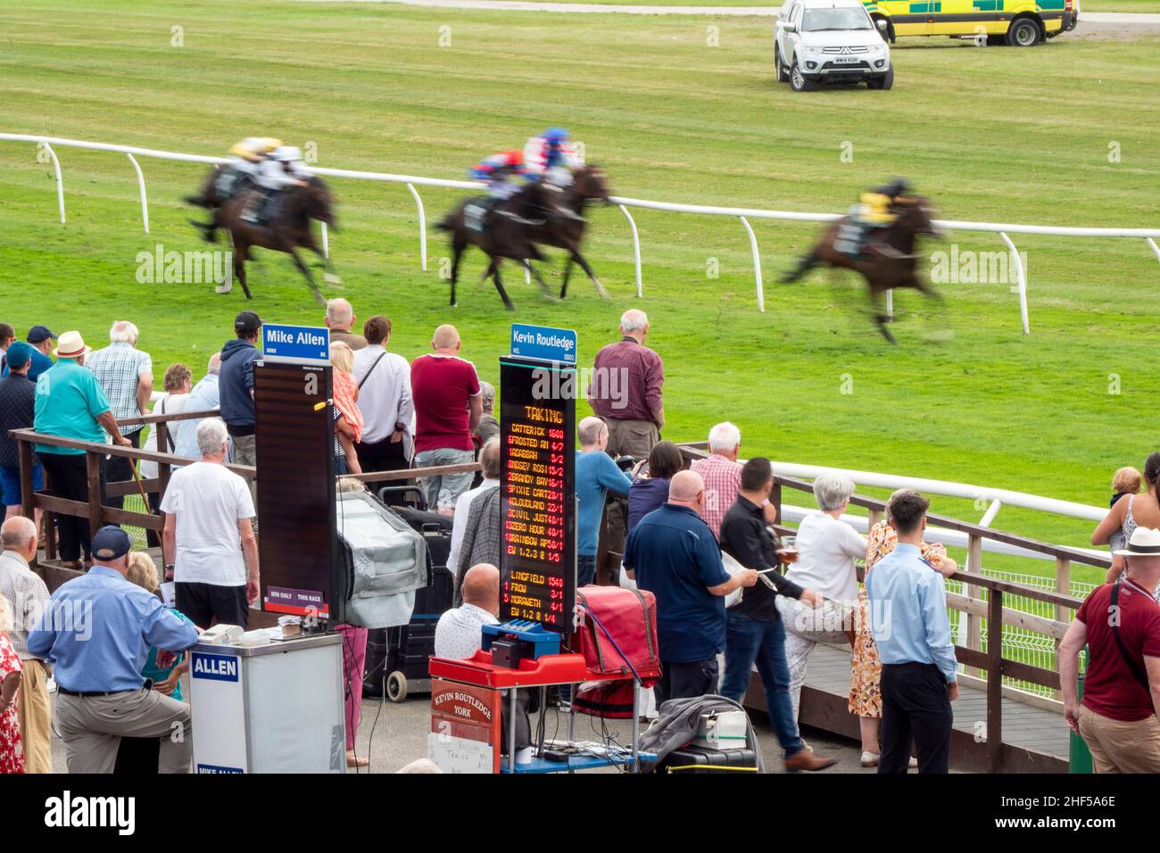 Catterick Races, North Yorkshire August 2021 Stock Photo - Alamy