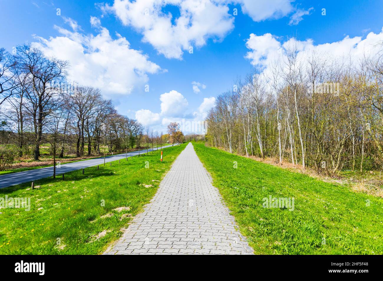 Levee walkway hi-res stock photography and images - Alamy
