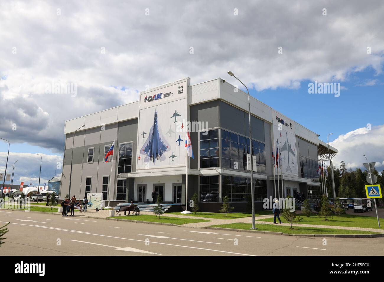 Sukhoi su 57 hi-res stock photography and images - Alamy