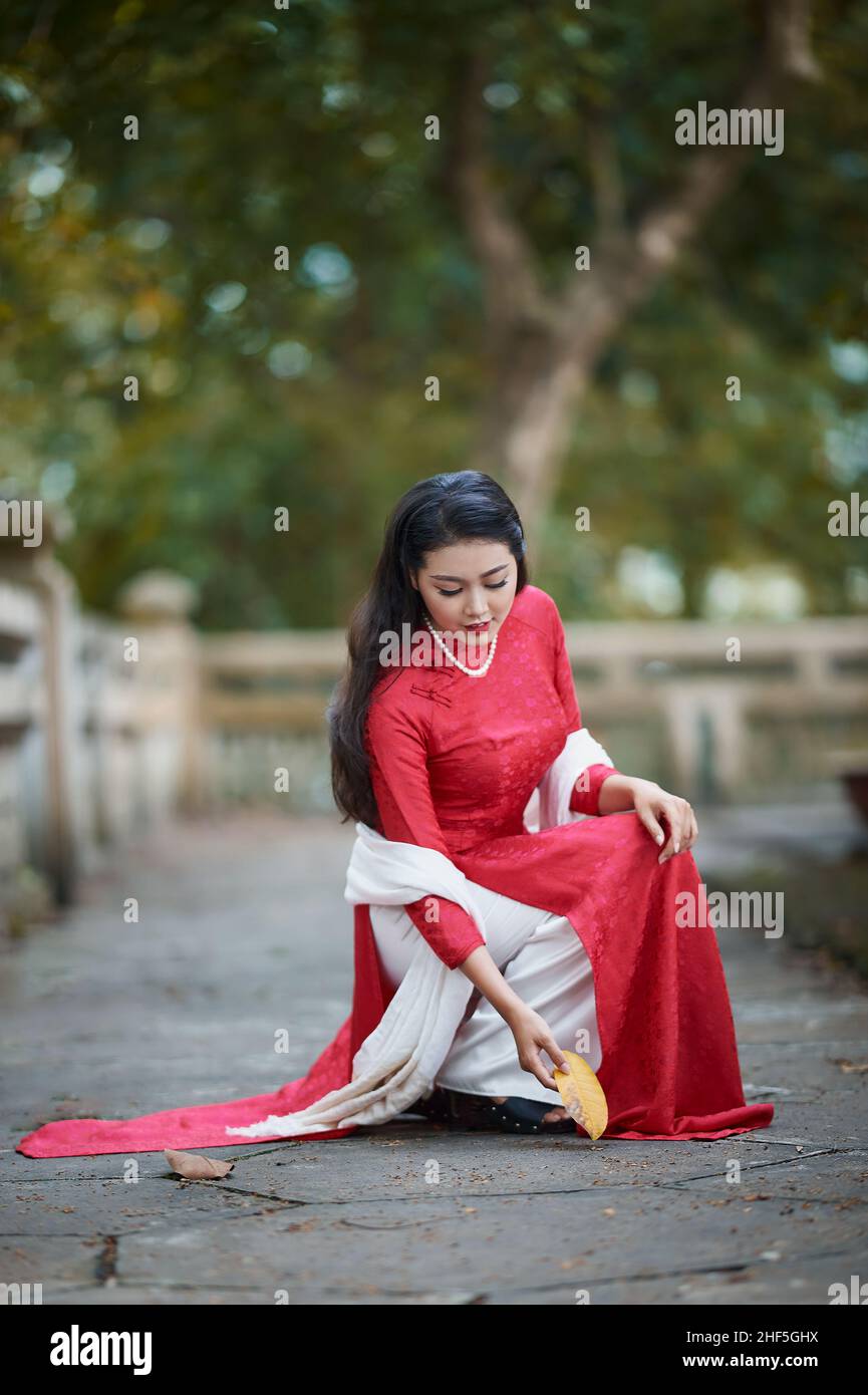 Ho Chi Minh City Viet Nam Ao Dai Beautiful Girl In Vietnamese