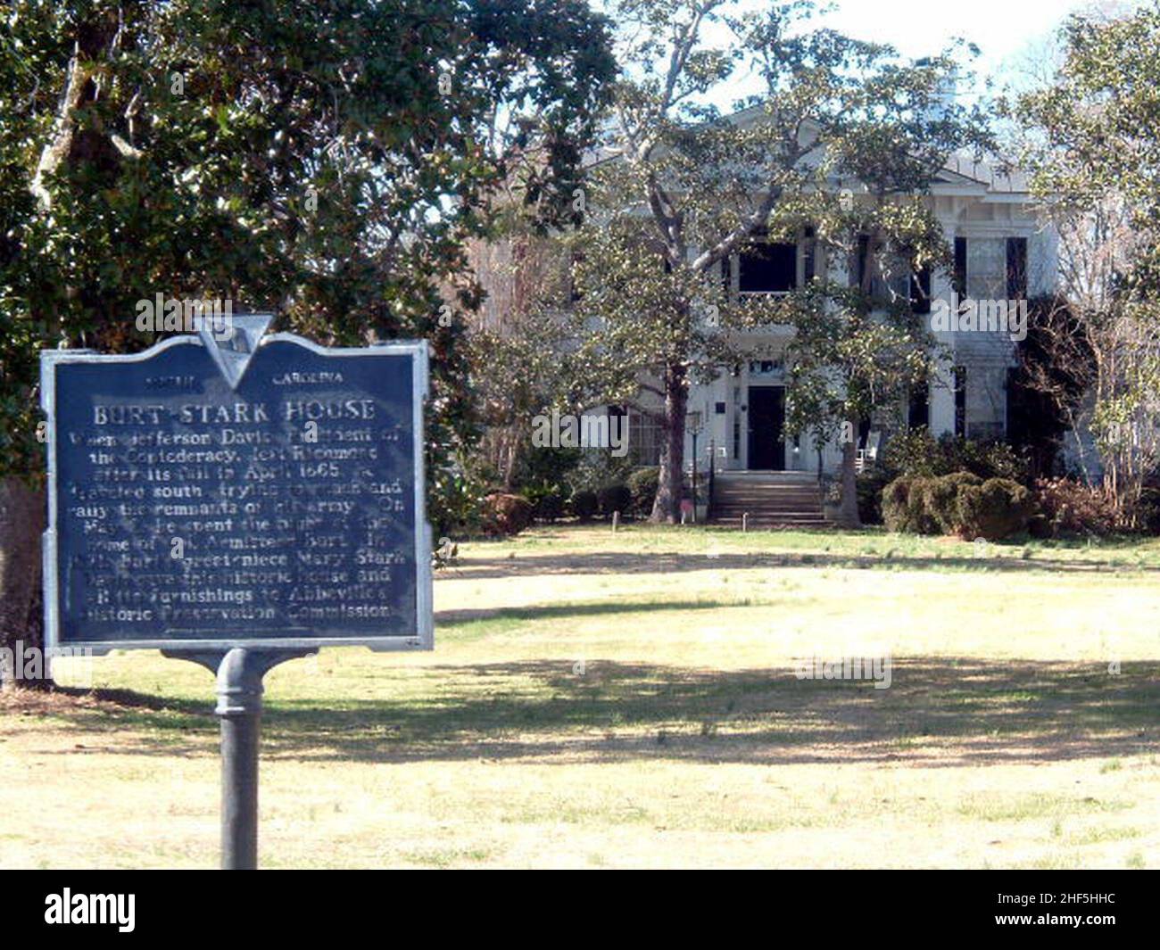 Burt house hi-res stock photography and images - Alamy