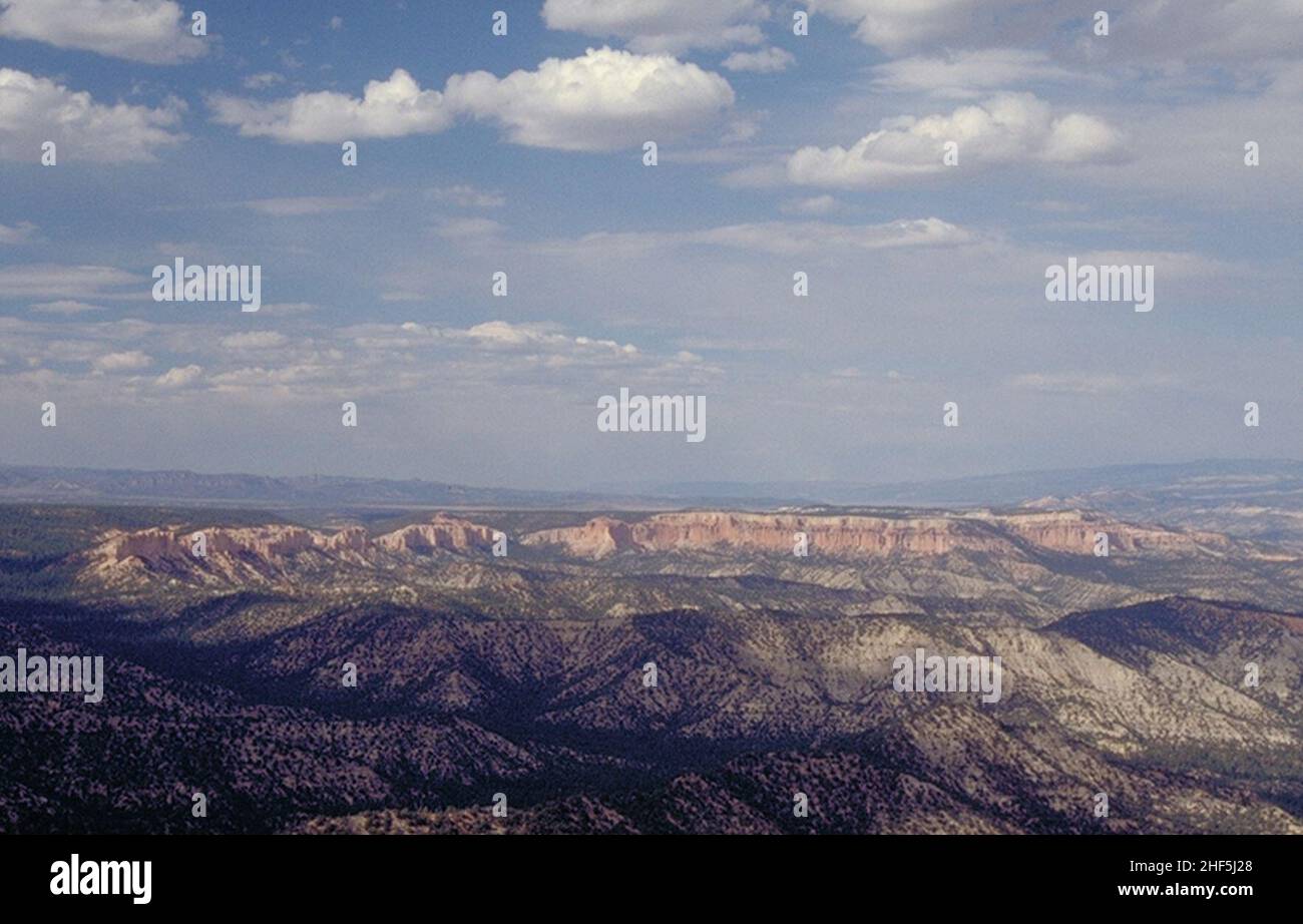 Scenic Byway 12 - Colored Rock Ridges at Bryce Canyon Stock Photo - Alamy