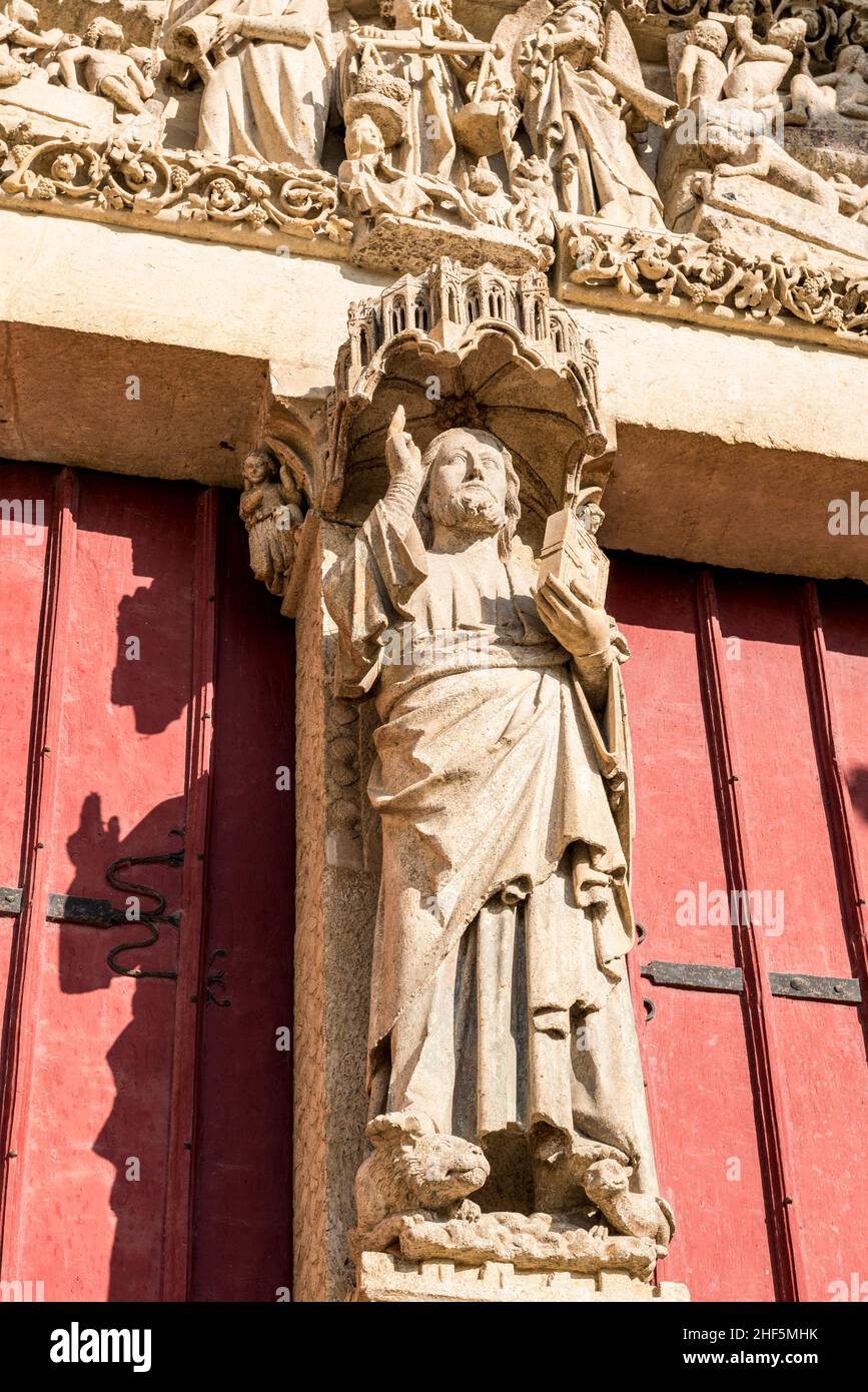 FRANCE. SOMME (80). AMIENS. THE NOTRE-DAME CATHEDRAL. THE BEAU DIEU OF ...