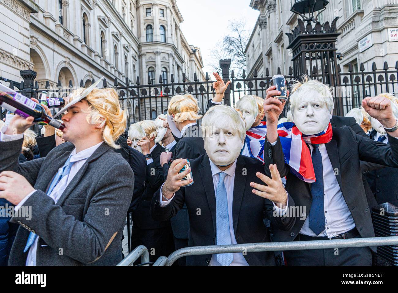 Queen street parties hi-res stock photography and images - Alamy