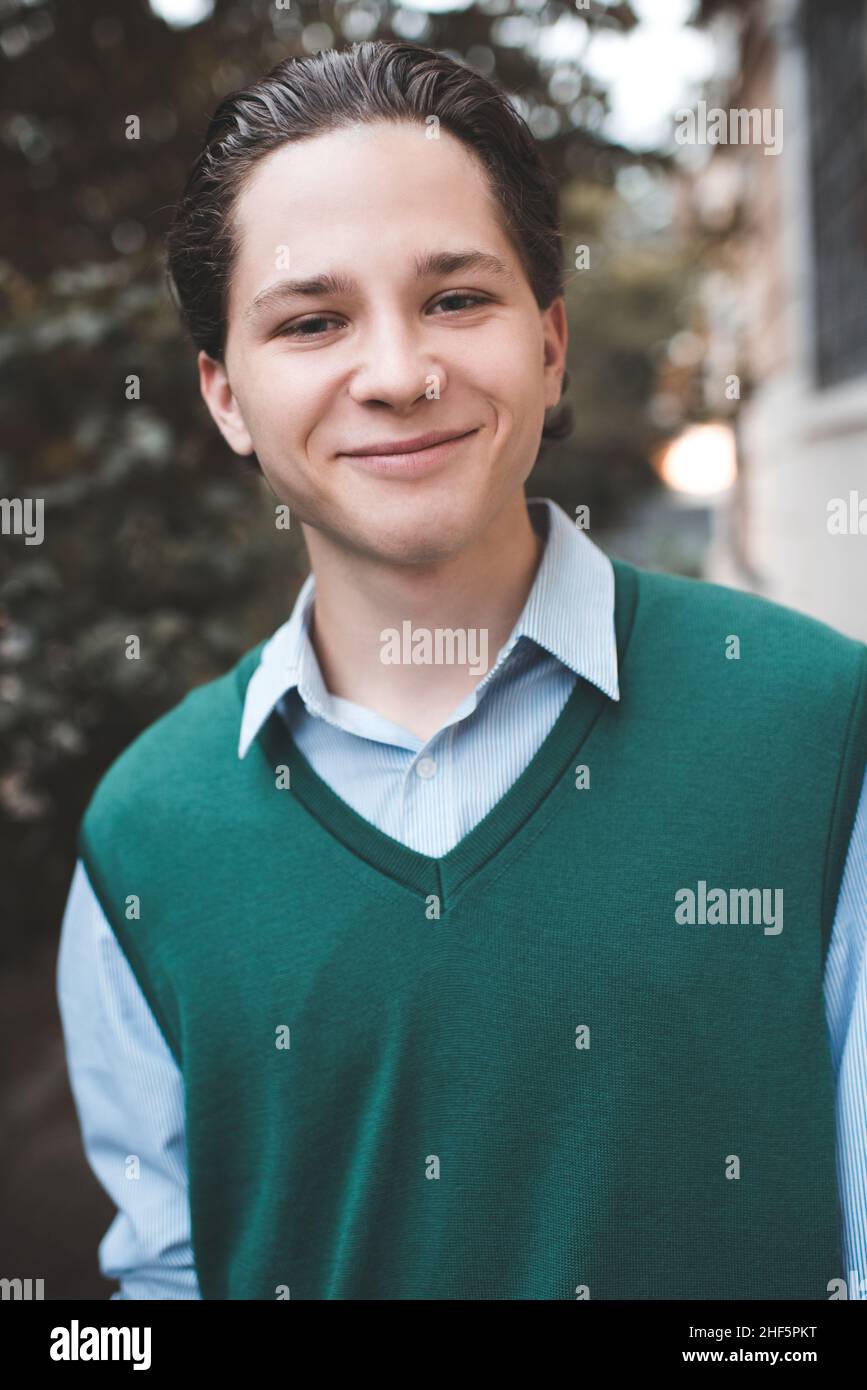 Smiling 17 year old caucasian hi-res stock photography and images - Alamy