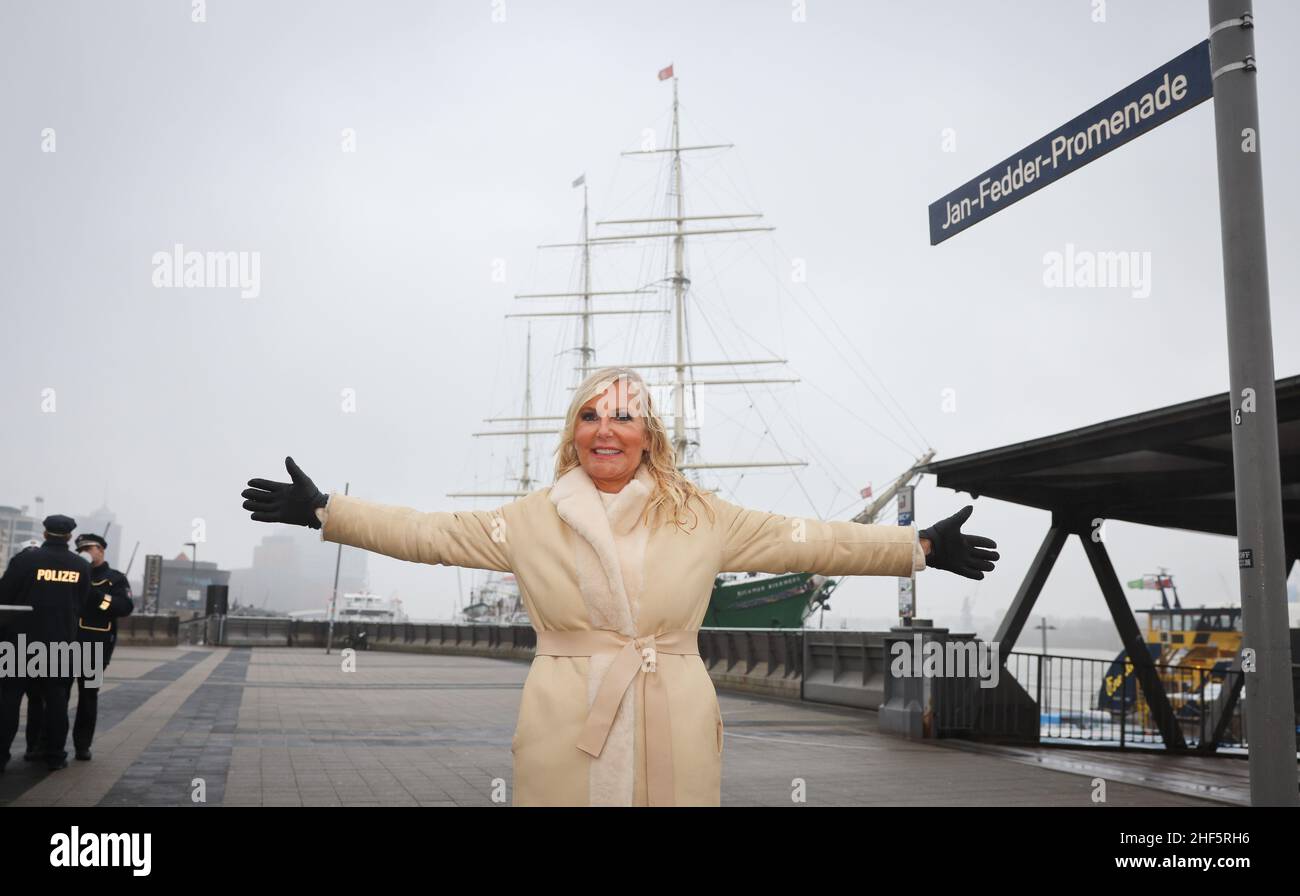 Hamburg, Germany. 14th Jan, 2022. Marion Fedder, widow of Jan Fedder ...