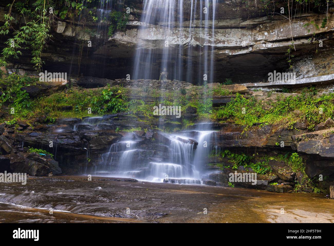 Tada waterfall hi-res stock photography and images - Alamy