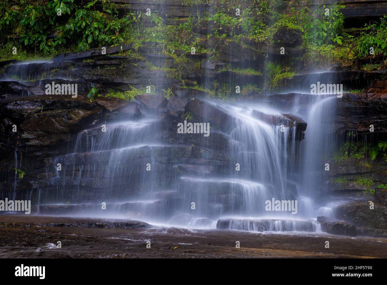 Tada waterfall hi-res stock photography and images - Alamy