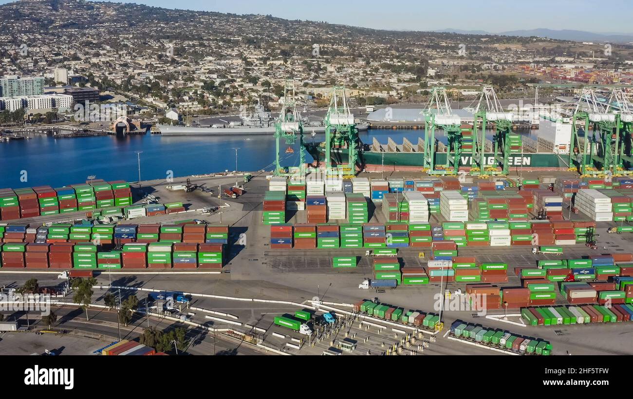Long beach port container ship hi-res stock photography and images - Alamy