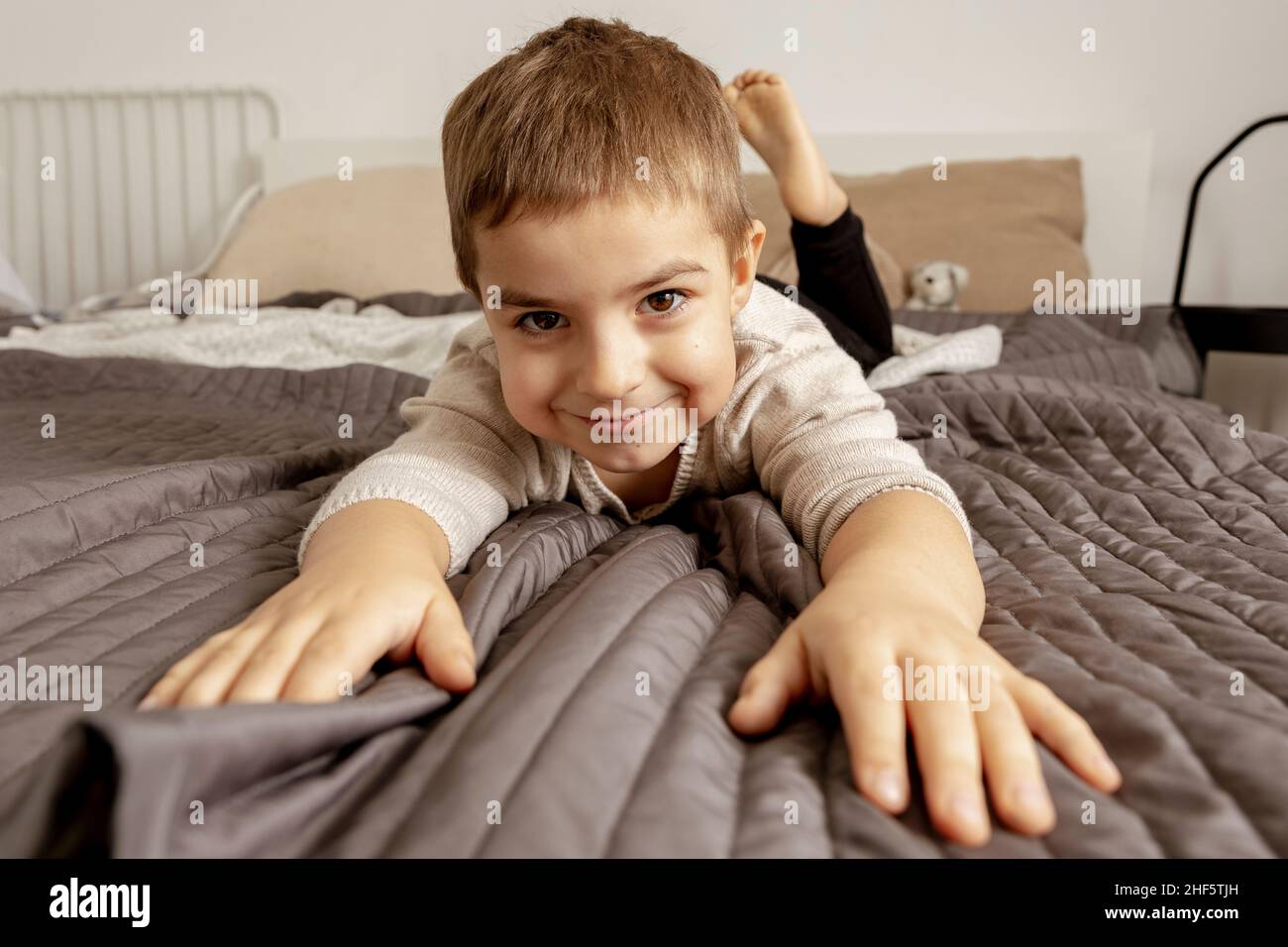 Modern positive hi-res stock photography and images - Alamy