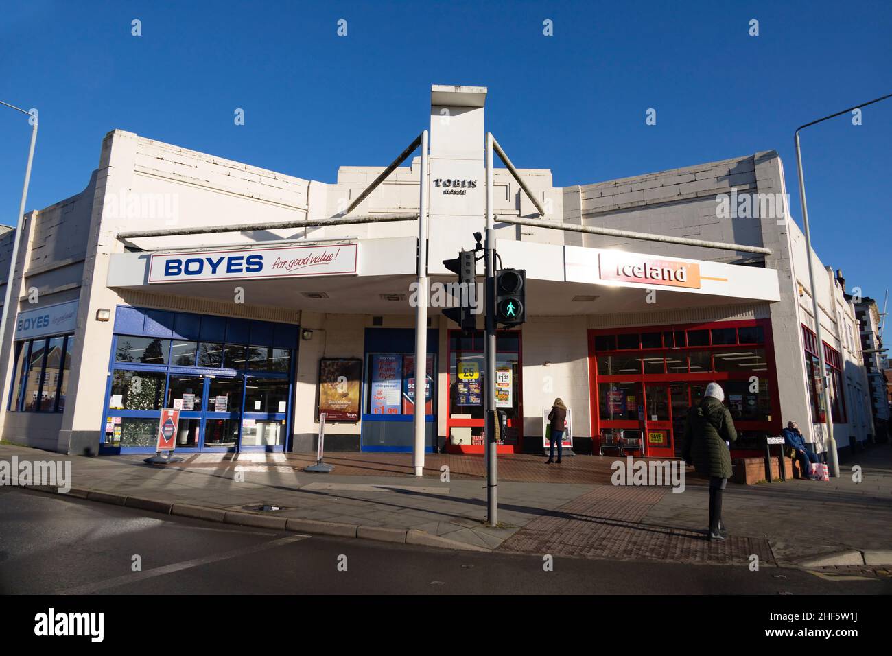 Tobin House, housing Boyes and Iceland shops. Melton Mowbray ...