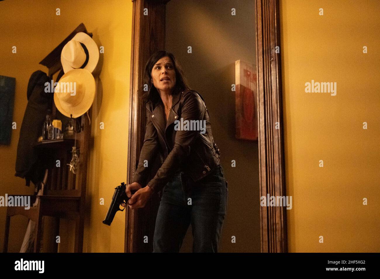 Neve campbell scream 2022 hi-res stock photography and images - Alamy