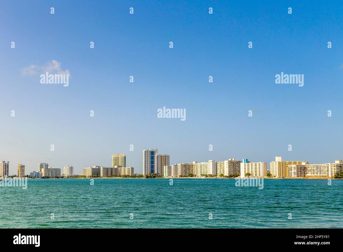 scenic Miami skyline at daytime with blue sky Stock Photo - Alamy