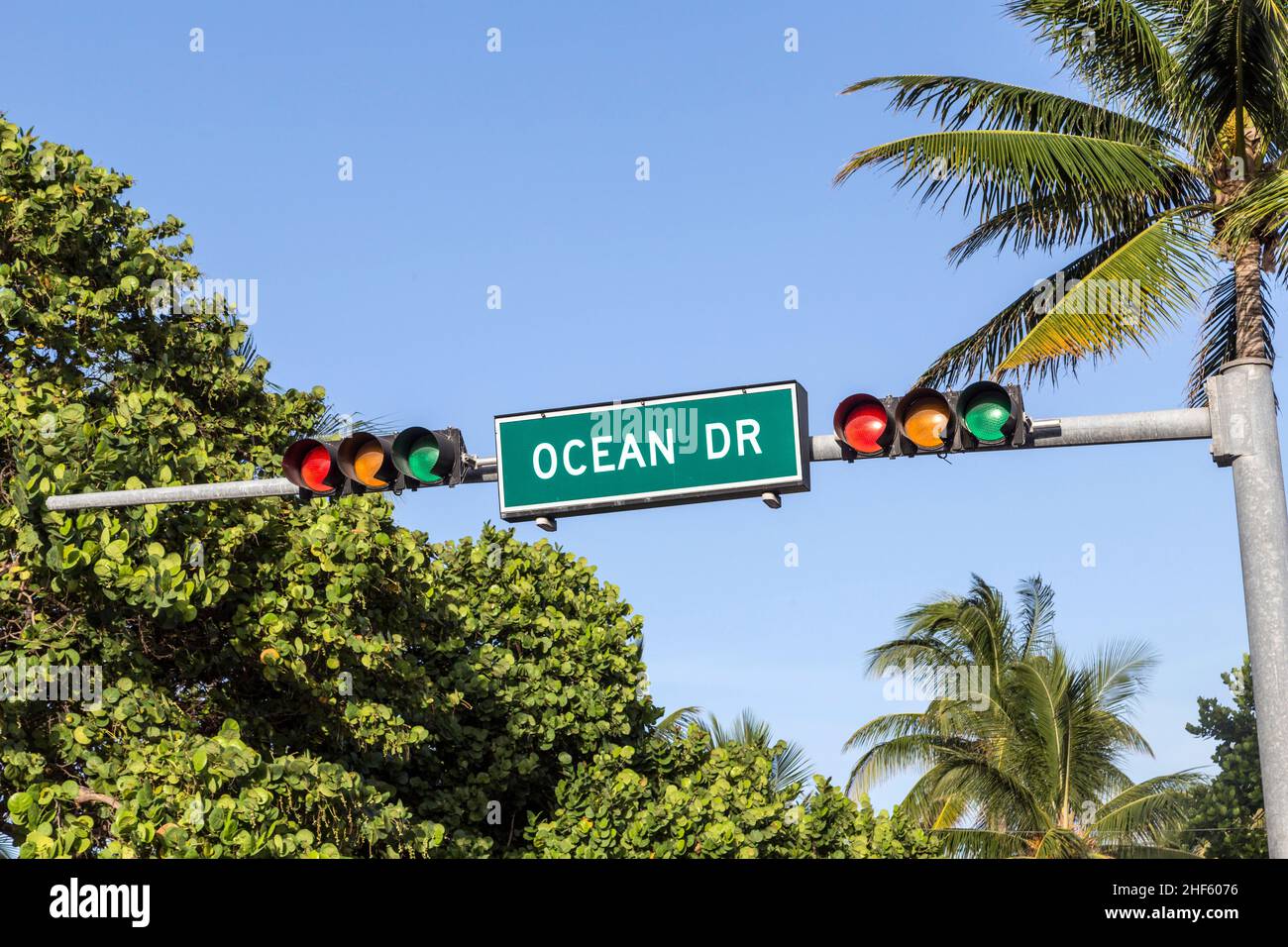 Street sign of famous street Ocean Drive in Miami South Beach Stock ...